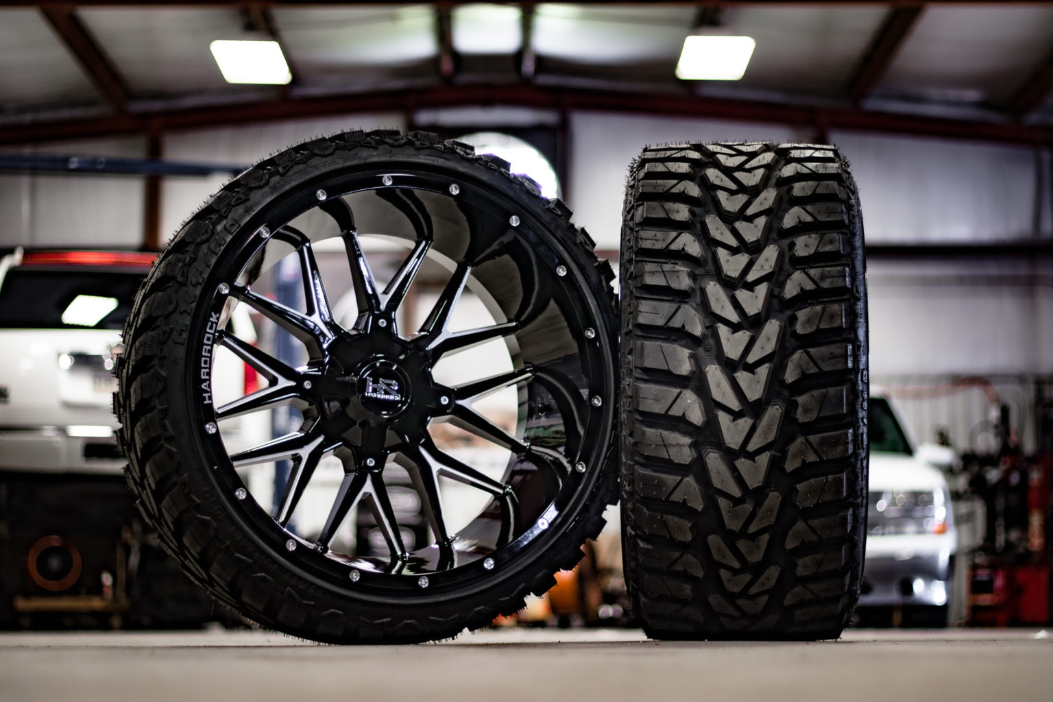 Hardrock Affliction 24X14 -76 | Versatyre MXT 33X13.50R24 – Alpha Customs